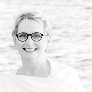 Annette Simon – Author